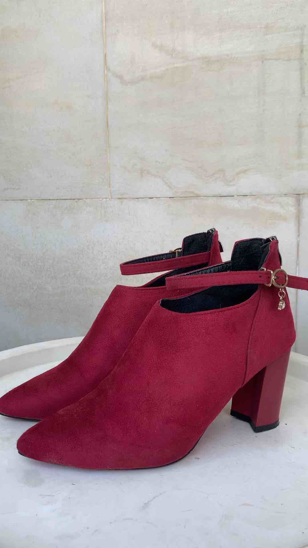 Jual Murah Secondhand Boots Heels Wanita (Merah) | Lazada Indonesia