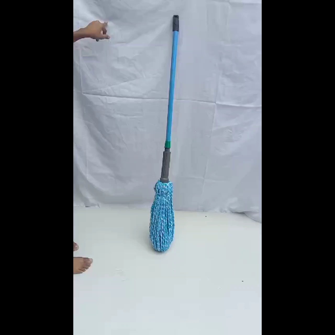 Heavy duty Twist Mop with Magical Rotating Twist System | Daraz.pk