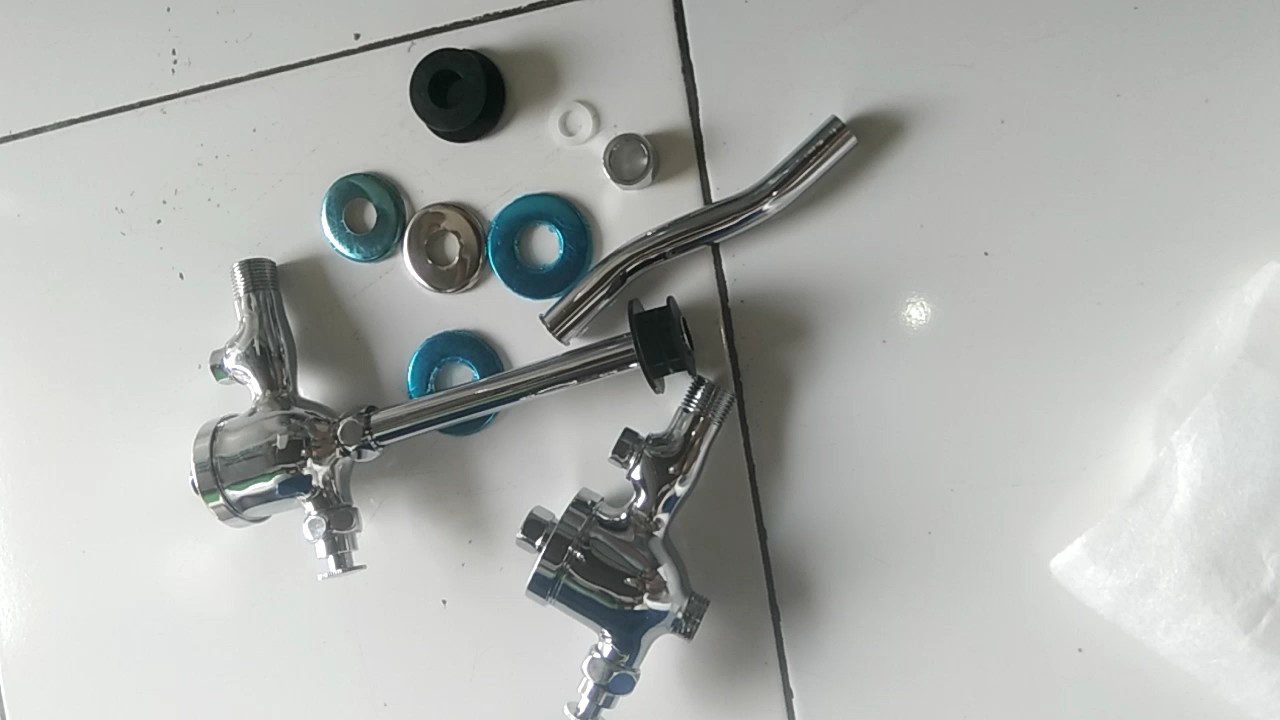 Push keran Flush kran urinal Urinoir tempat kencing pria Pipa lurus dan ...