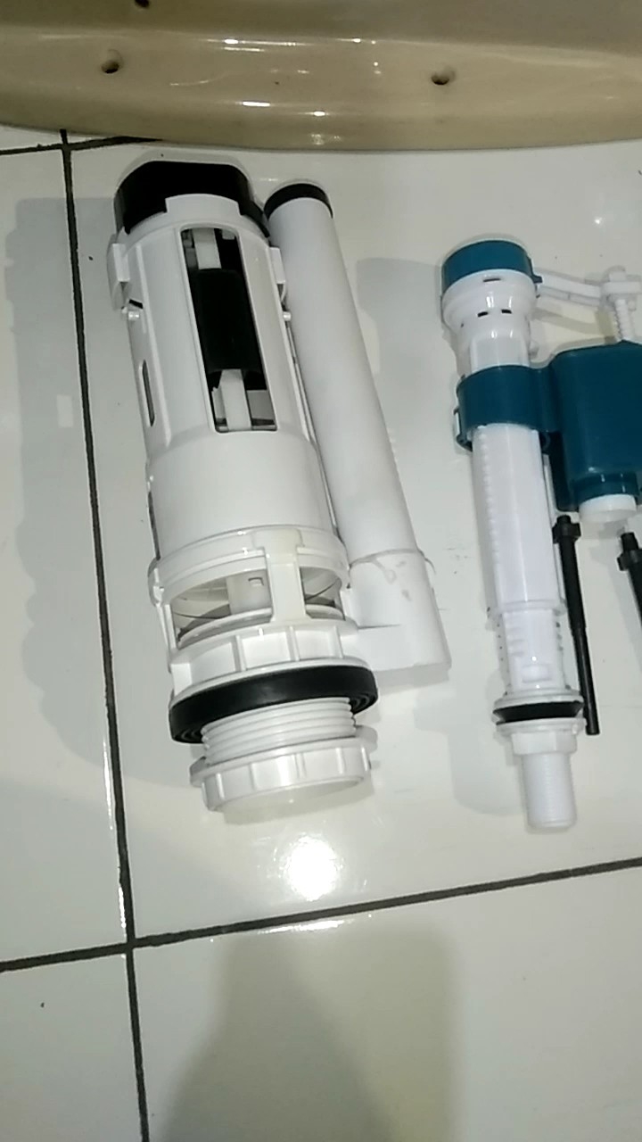 Alat pelampung Closet duduk dualflush/alat Closet duduk tombol atas ...